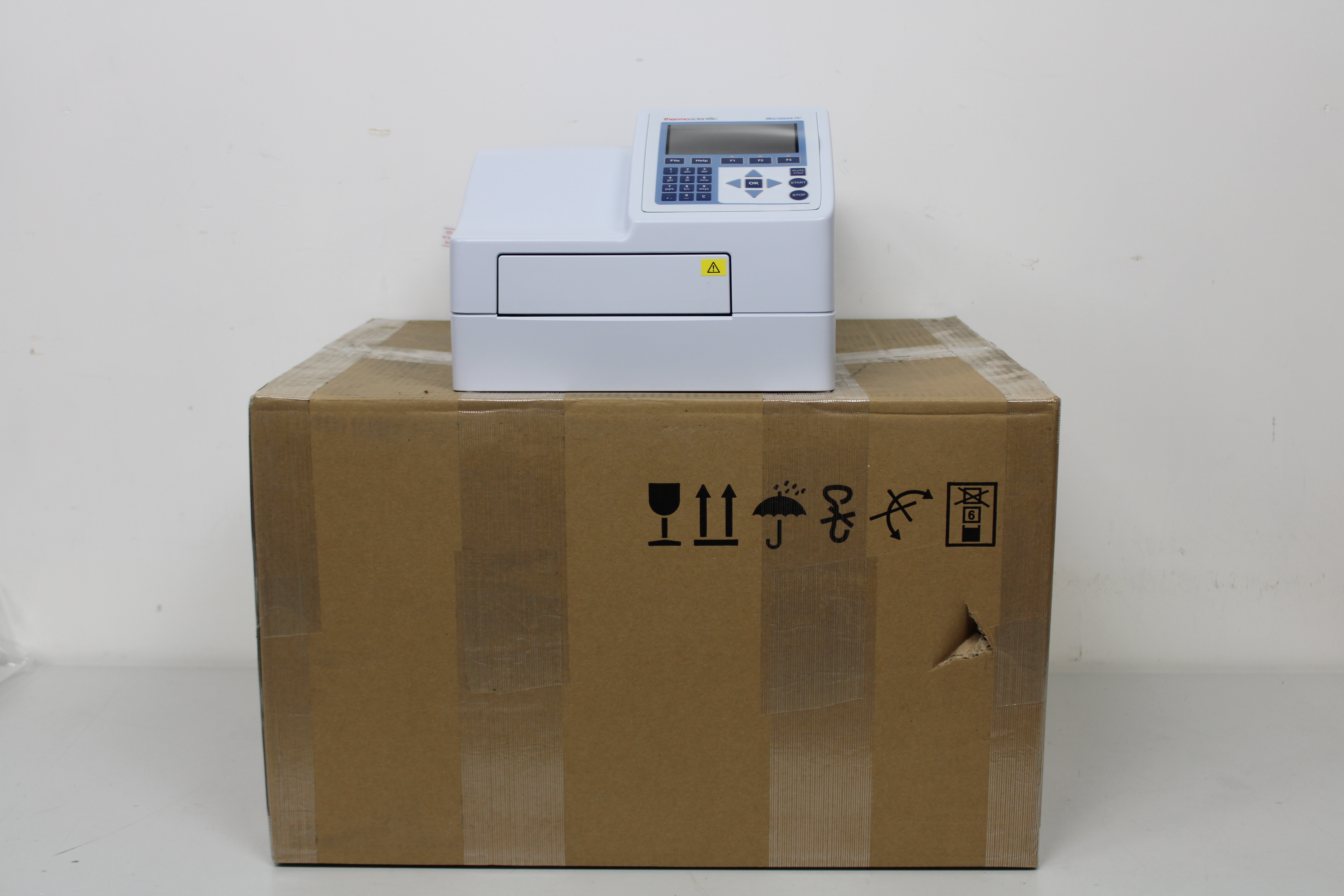 REUZEit - Thermo Multiskan FC Photometer Kinetic Analysis 96/384-Well ...